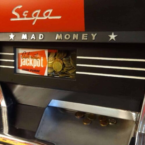 Mad Money samles. Før og efter billeder – Restaurering af automater