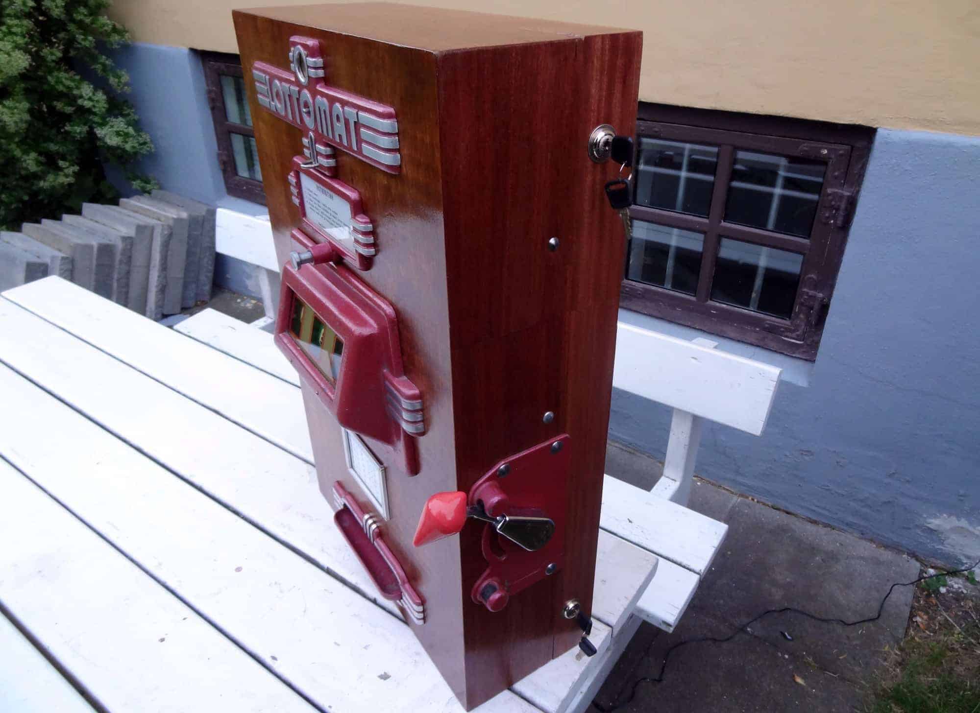 Lottomat Gunther Wulff færdigrestaureret (12) – Restaurering af automater