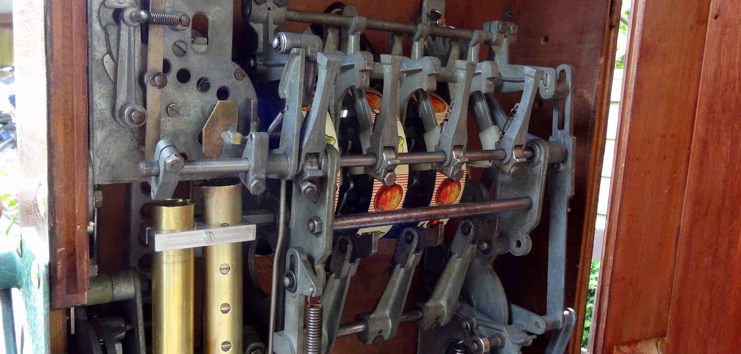 Endnu en Beromat klokke står færdig – Restaurering af automater