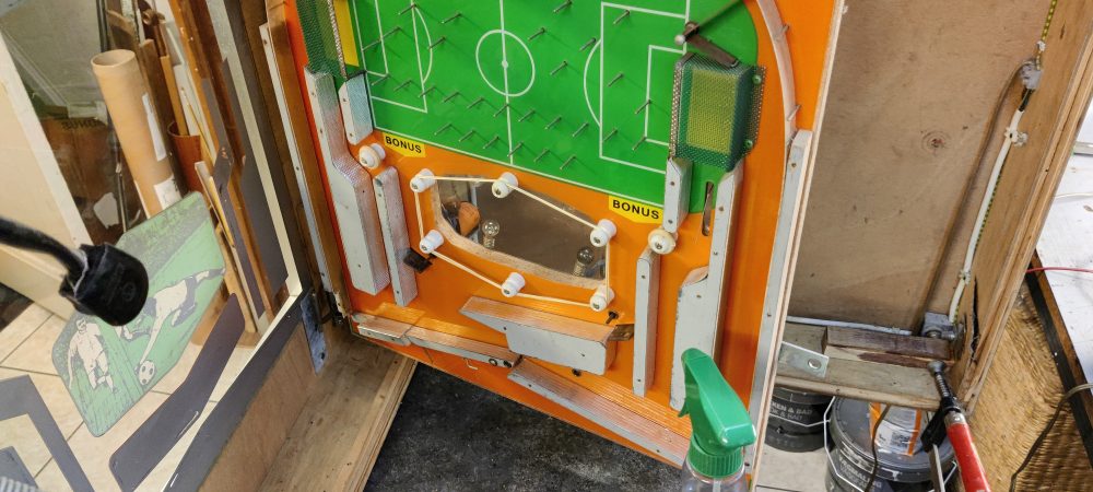 Lidt leg med en NSM Löwen Football automat fra sidst i 1960erne ...