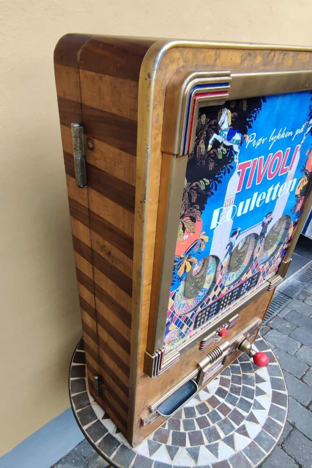 Tivoli “Rouletten”. En Wulff automat with-a-twist. – Restaurering af ...